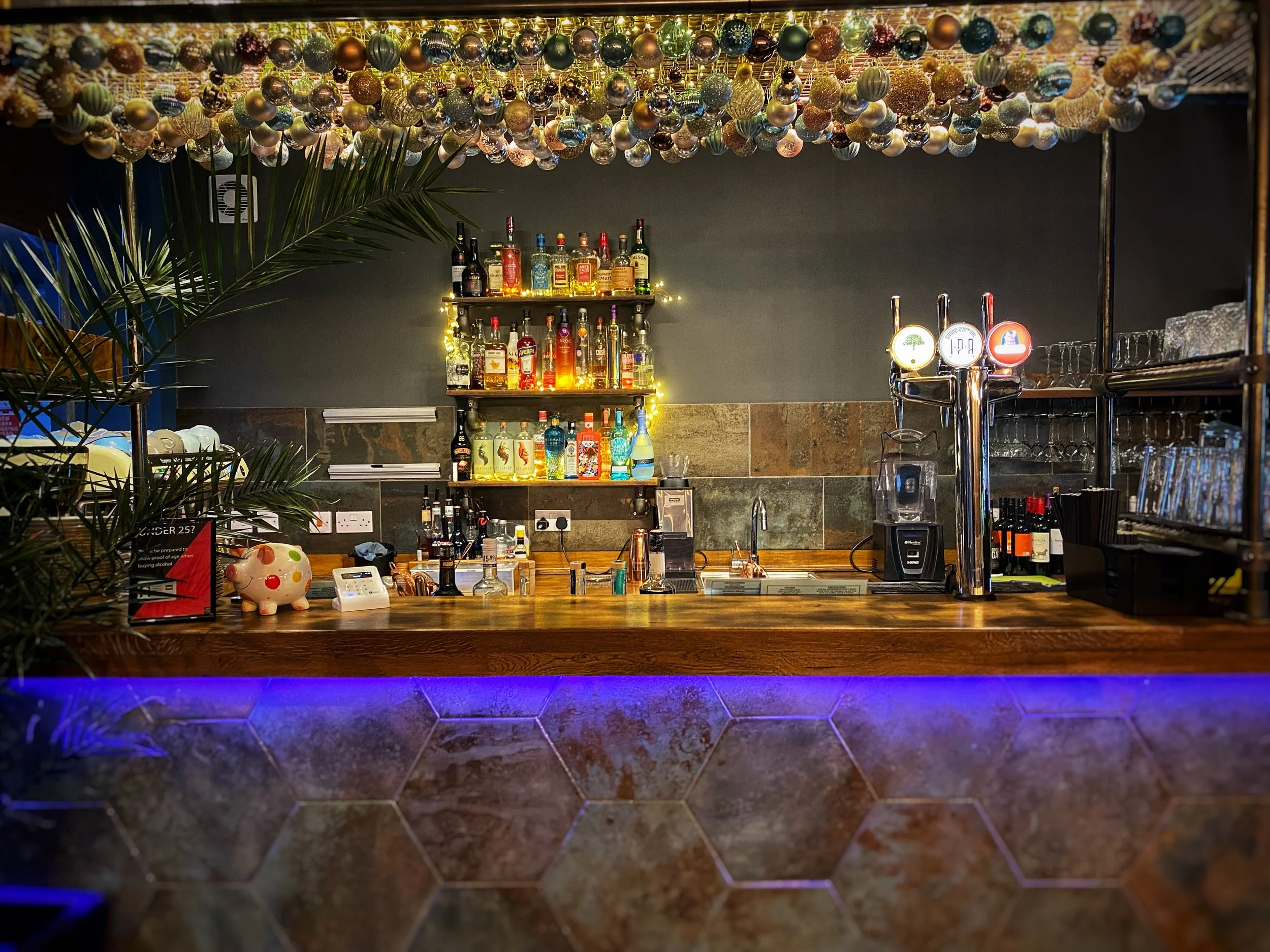 Number 5 Bar and Kitchen