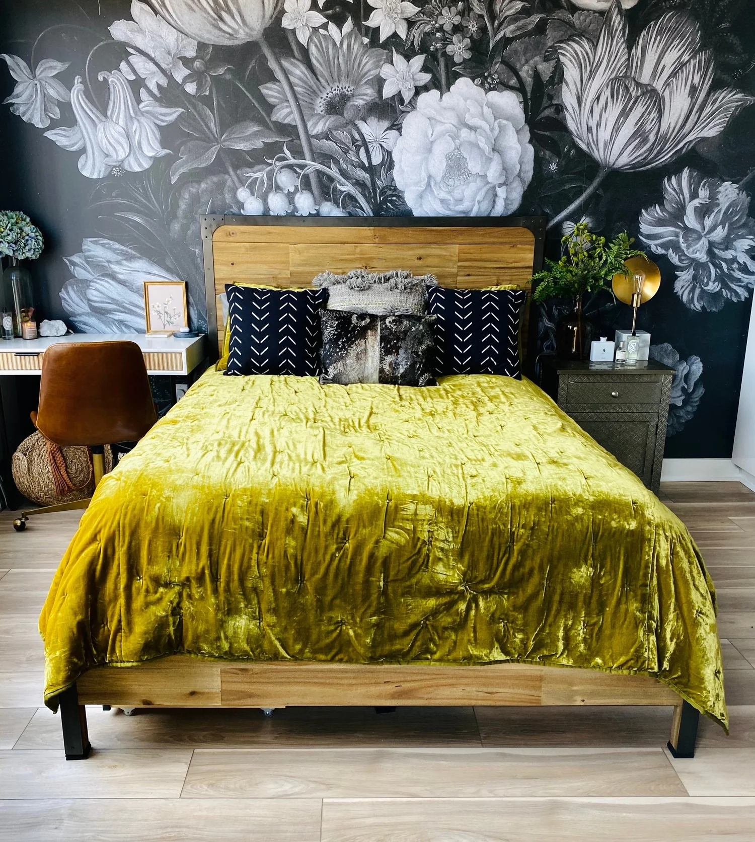 Peel and Stick Wallpaper Bedroom Makeover: Tips + Tricks + Maximalist ...