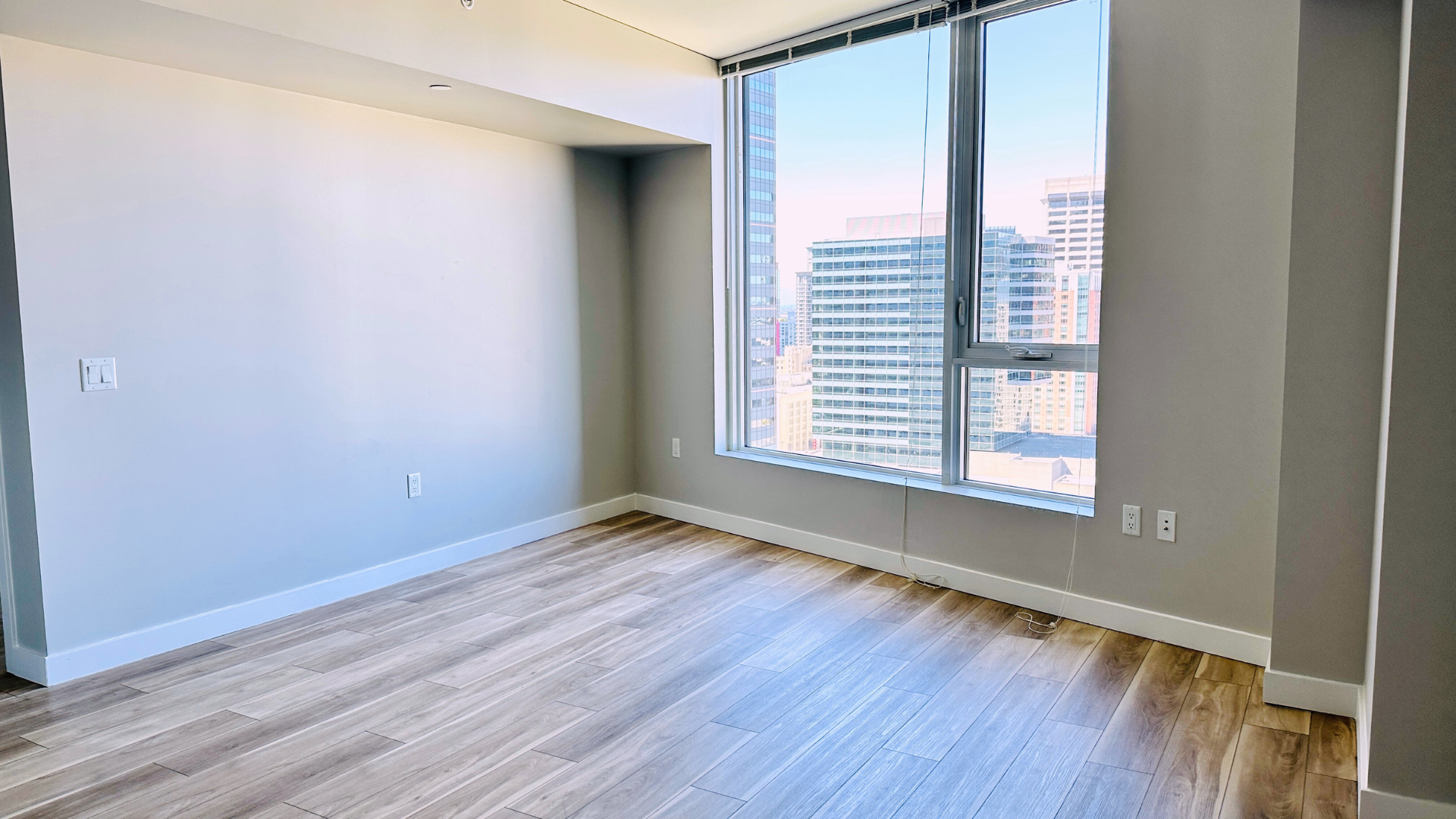 My New Apartment! Empty Apartment Tour + Interior Styling Plans — Moda ...