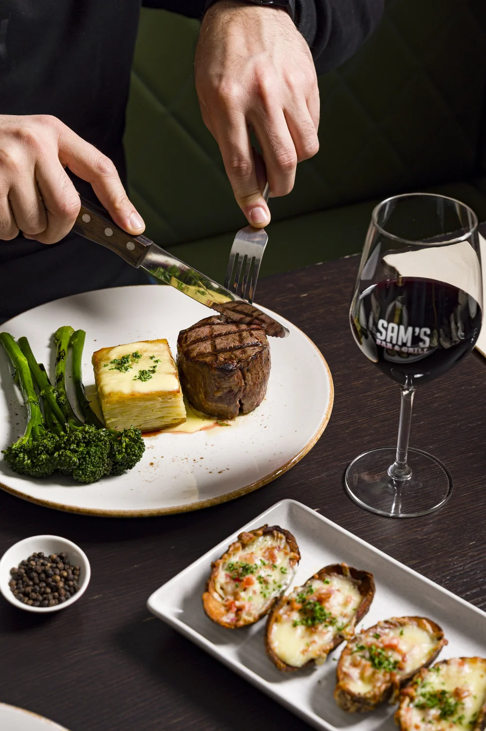 Sam's Bar & Grill - RESTAURANTS IN CAMBERWELL | FINE DINING RESTAURANTS ...