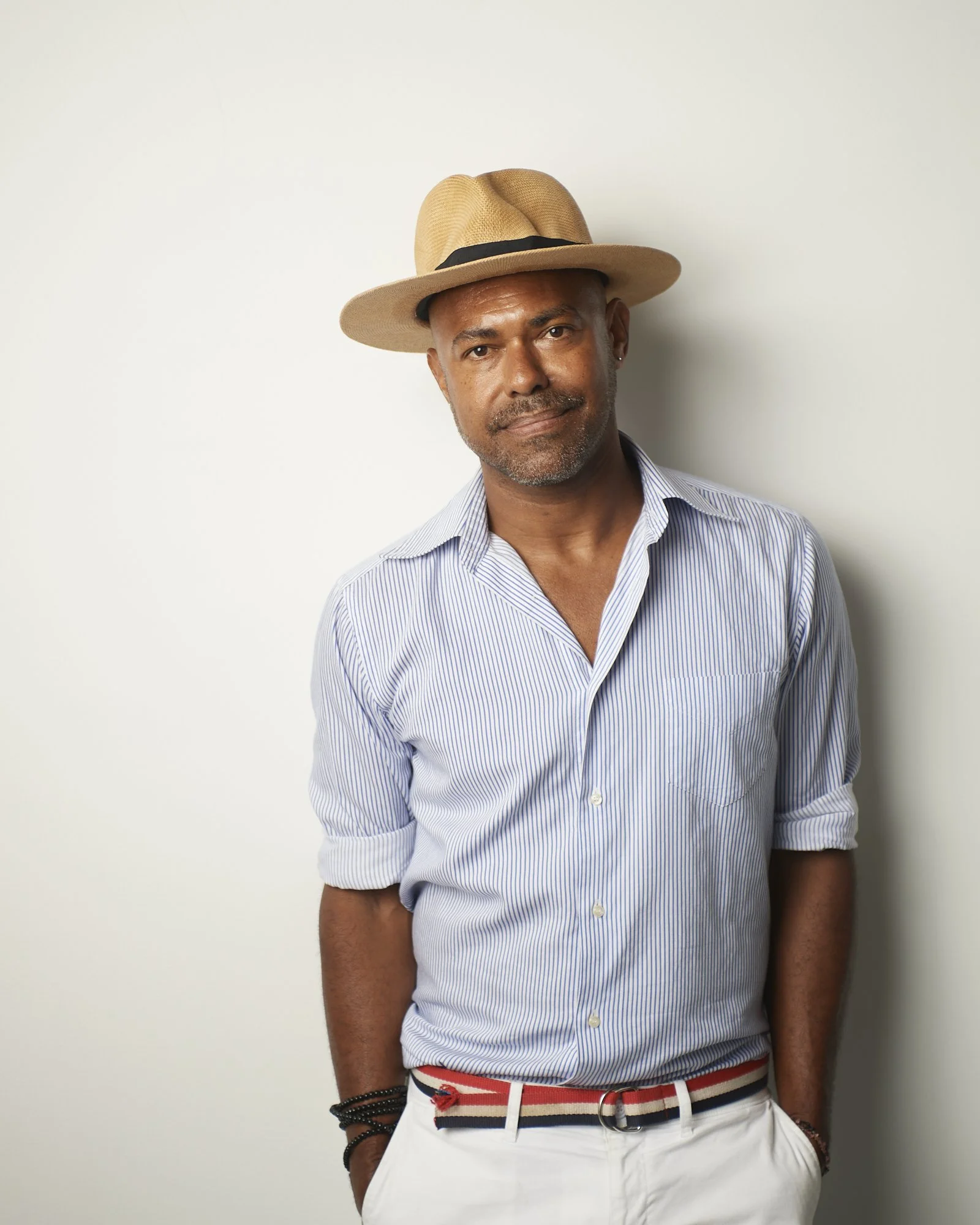 ABOUT — BILLY GÉRARD FRANK