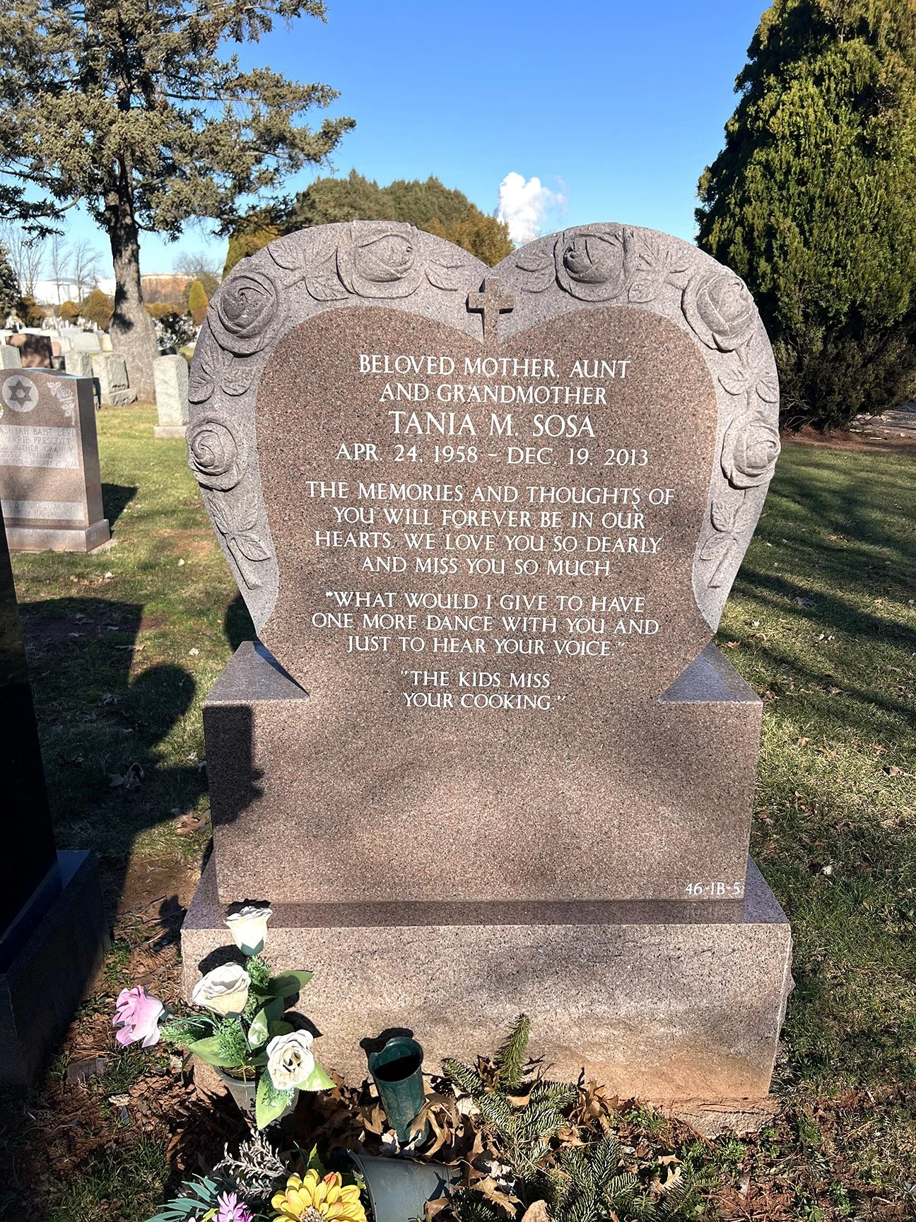 Pay-less Monuments