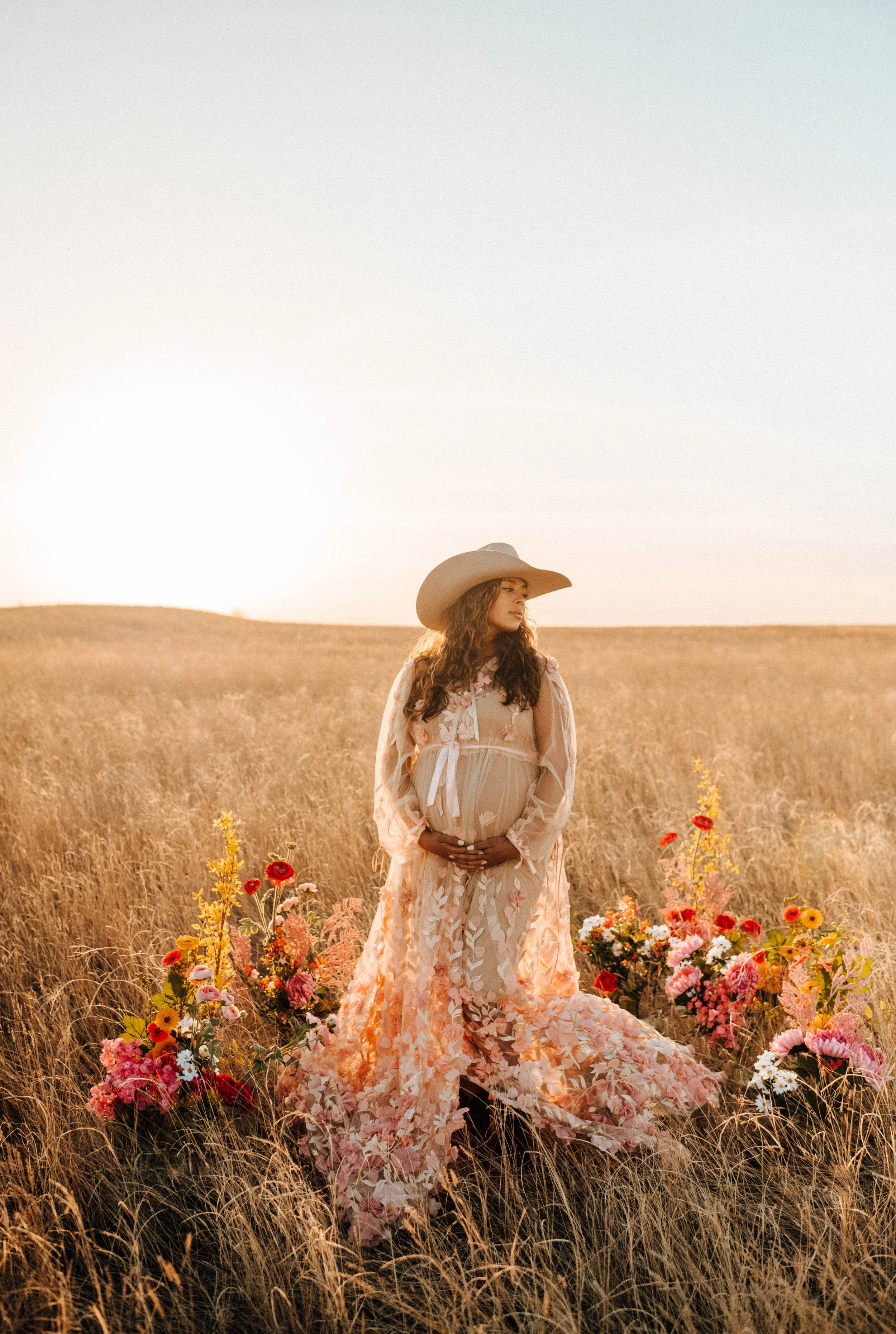 Capturing the Beauty of Spring: Guide to Stunning Maternity Photoshoots ...