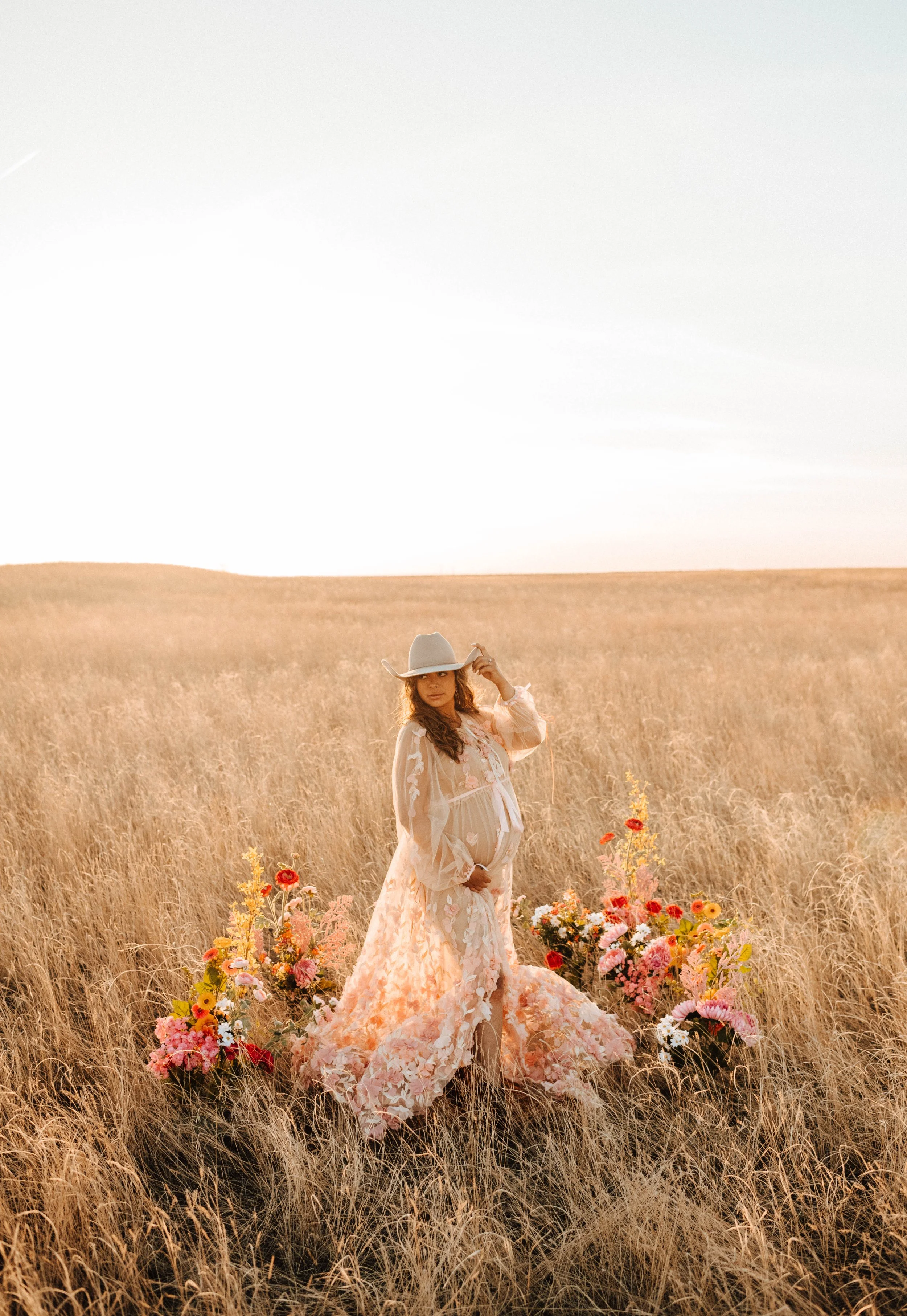 Capturing the Beauty of Spring: Guide to Stunning Maternity Photoshoots ...