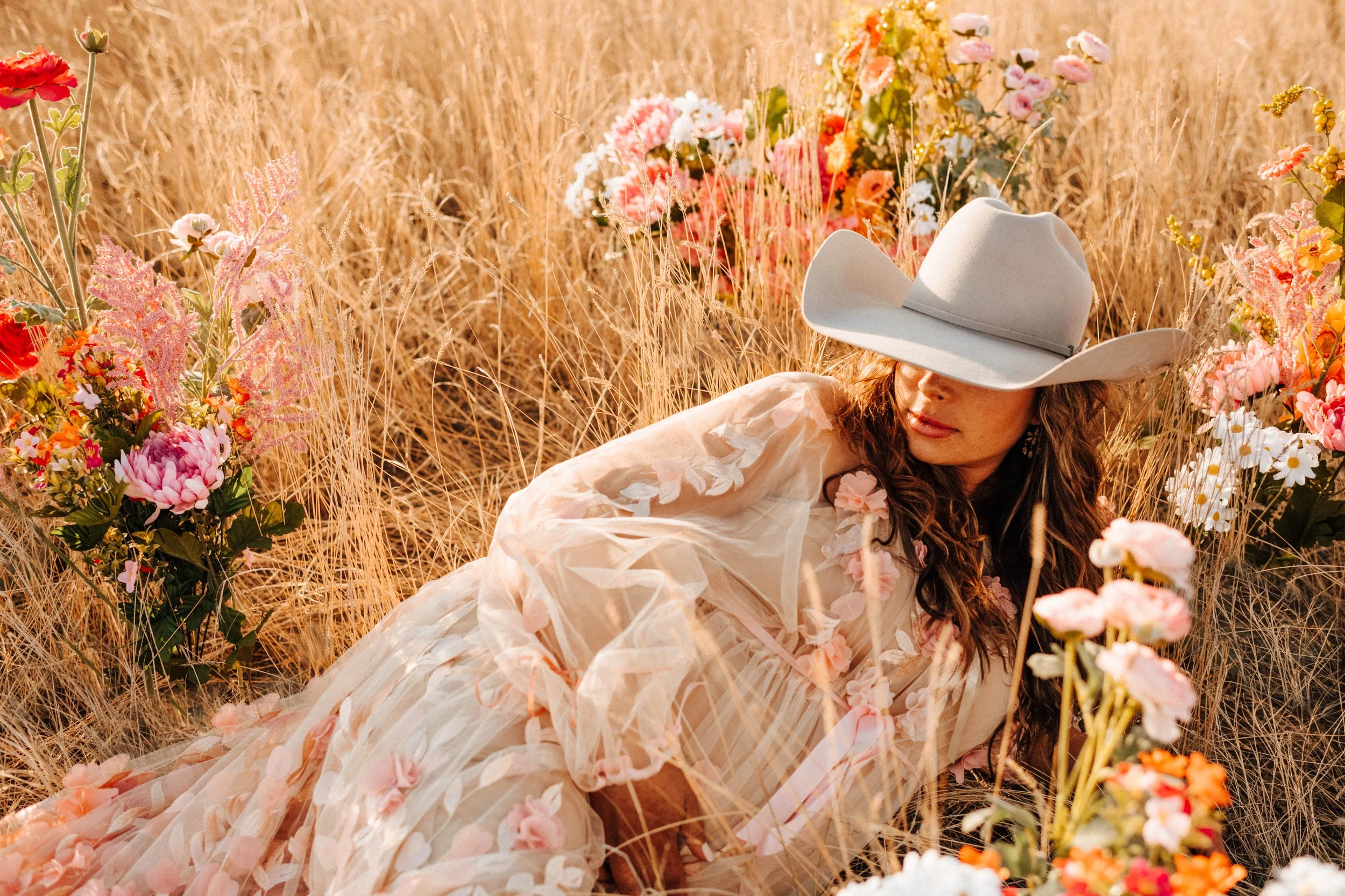 Capturing the Beauty of Spring: Guide to Stunning Maternity Photoshoots ...