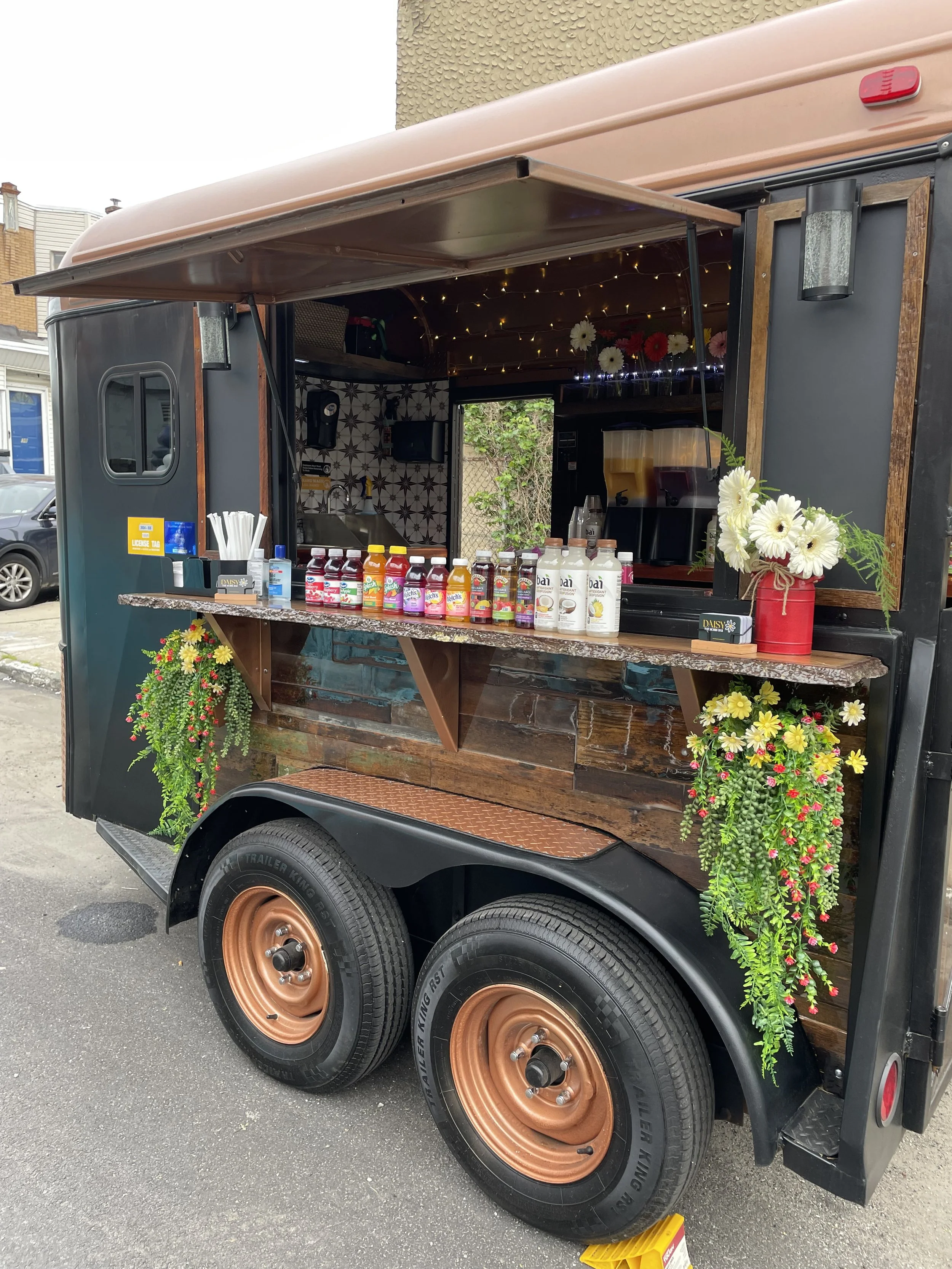 "Daisy" - Philadelphia Mobile Beverage Co. | Mobile Beverage Services