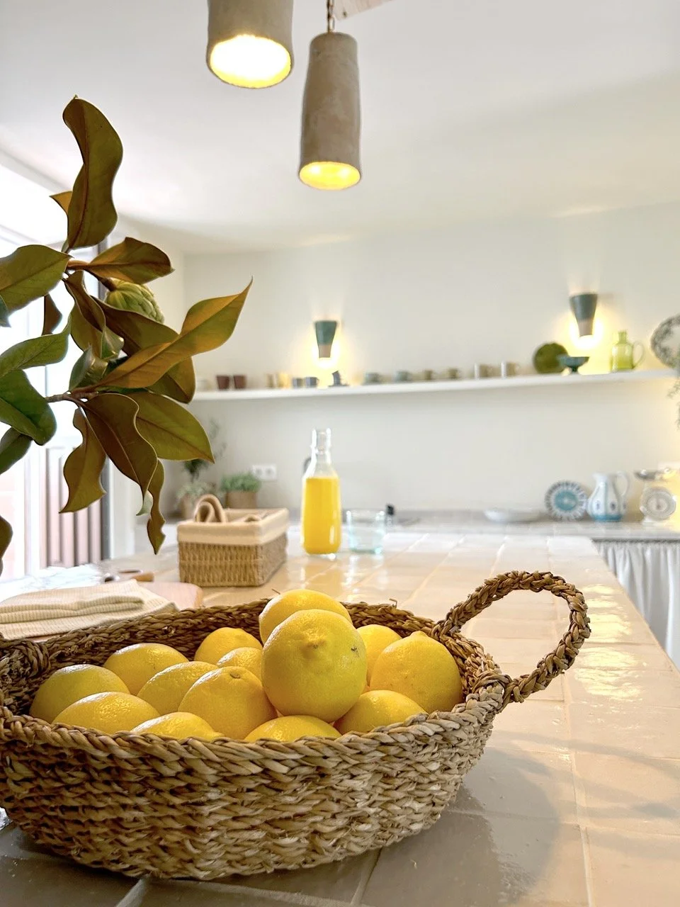 CASA ALAMANDA, AMANDA HOLDEN AND ALAN CARR'S SPANISH JOB — Granada ...