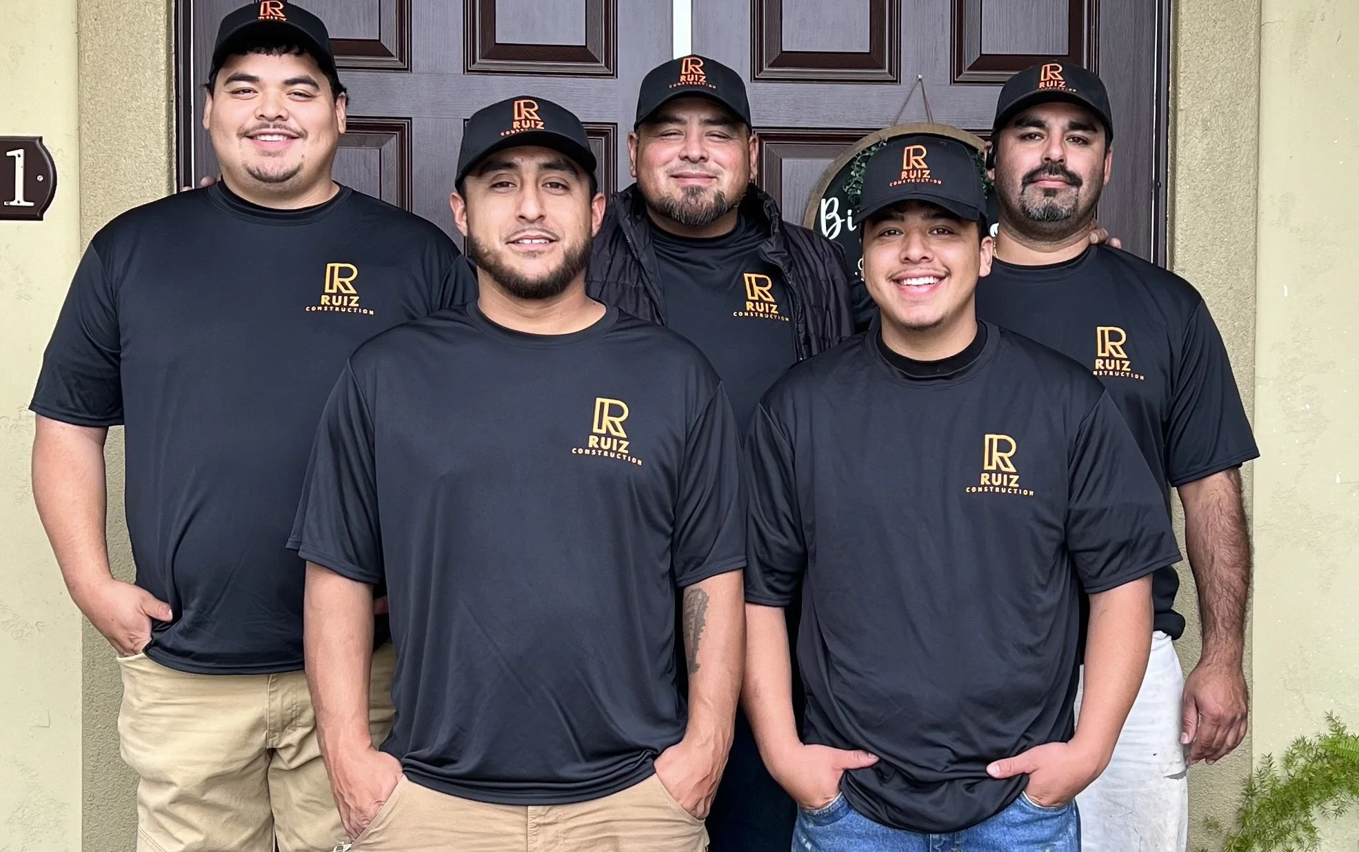 ruizconstructionservices.com