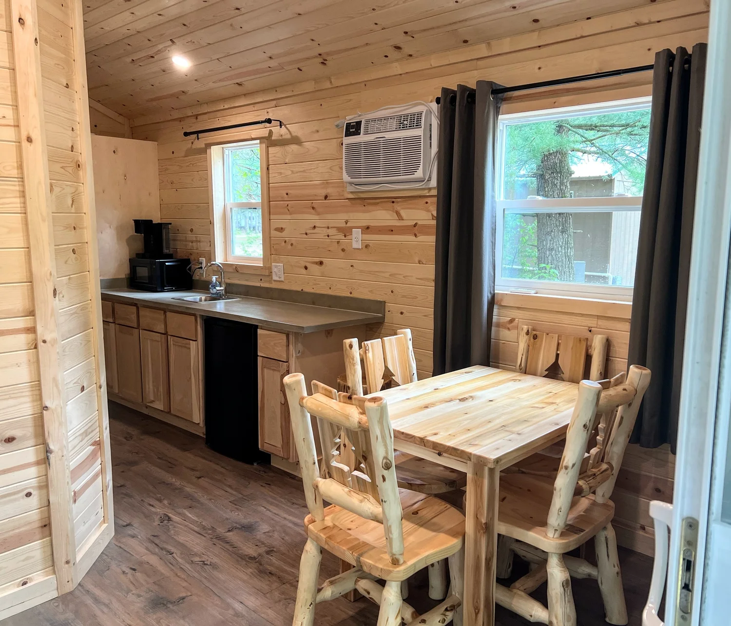 Cozy Cabin Rentals in Baraboo Near Wisconsin Dells — Dell Pines ...