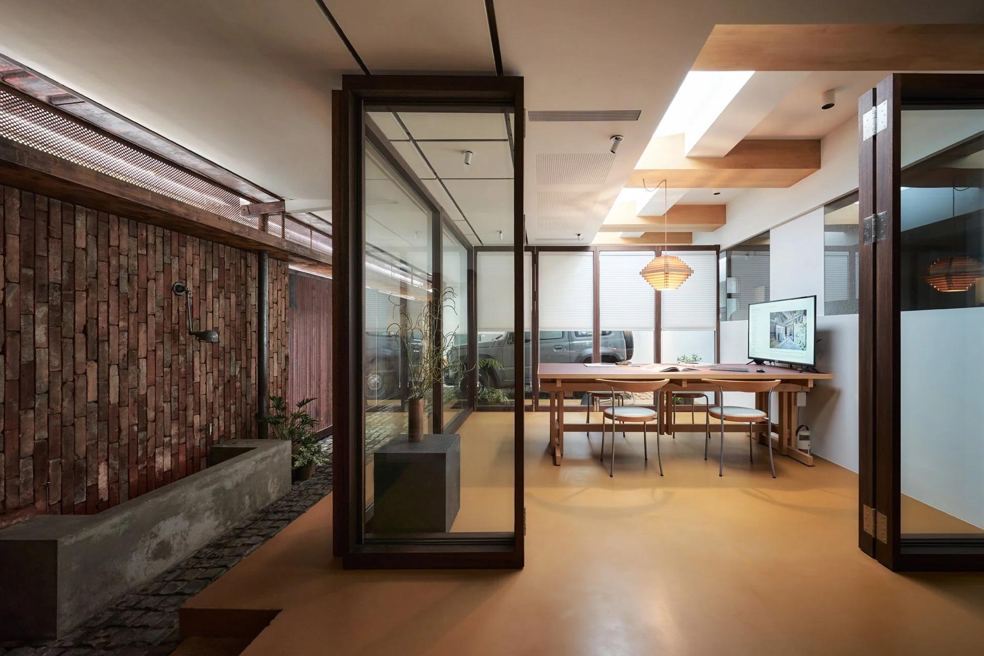 Radius Design 辦公室設計 — Radius Interior Design 伴境空間設計