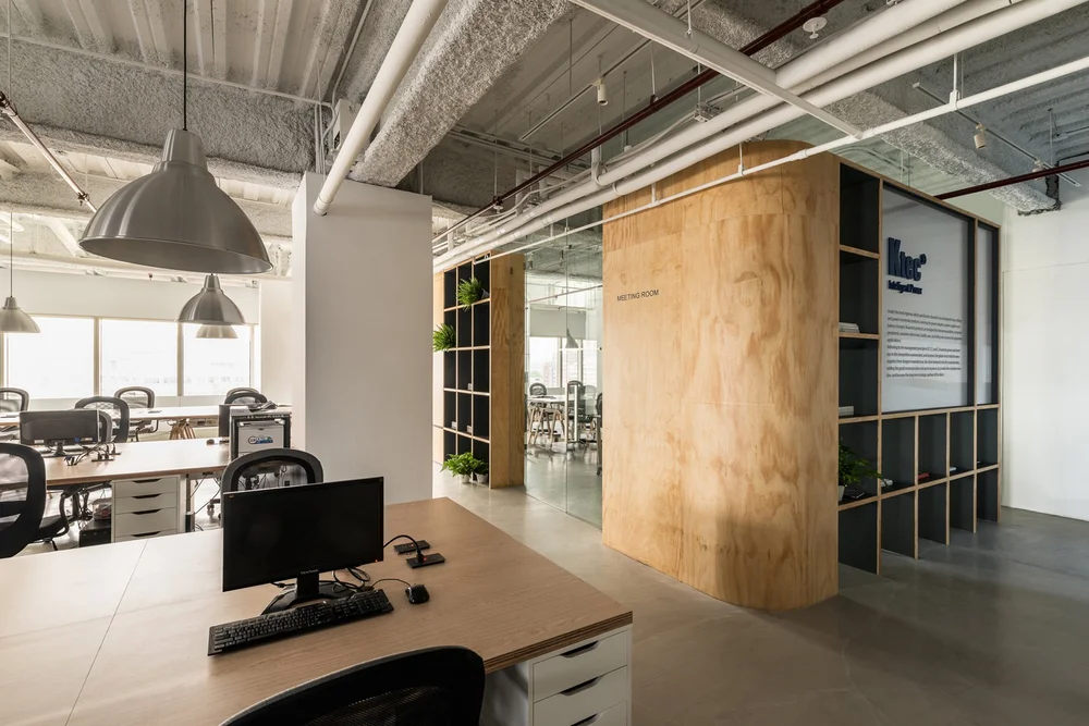 Ktec Office — Radius Interior Design 伴境空間設計