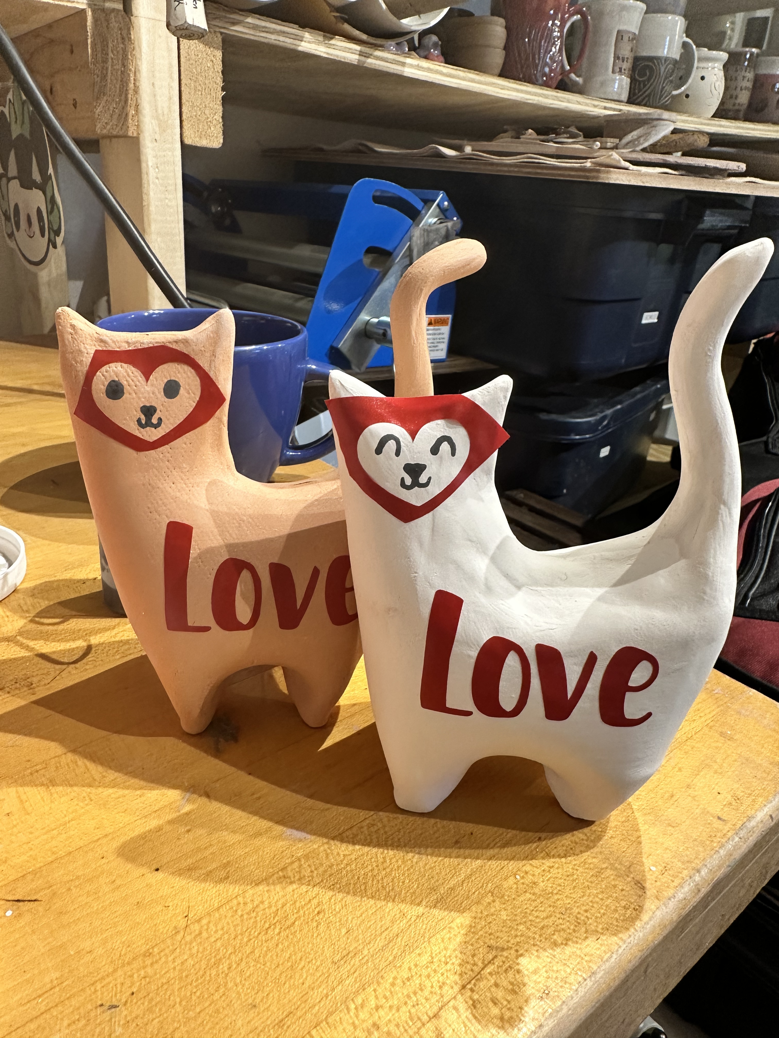 How to Use Vinyl Stickers as a Surface Decoration for Pottery — Meesh ...