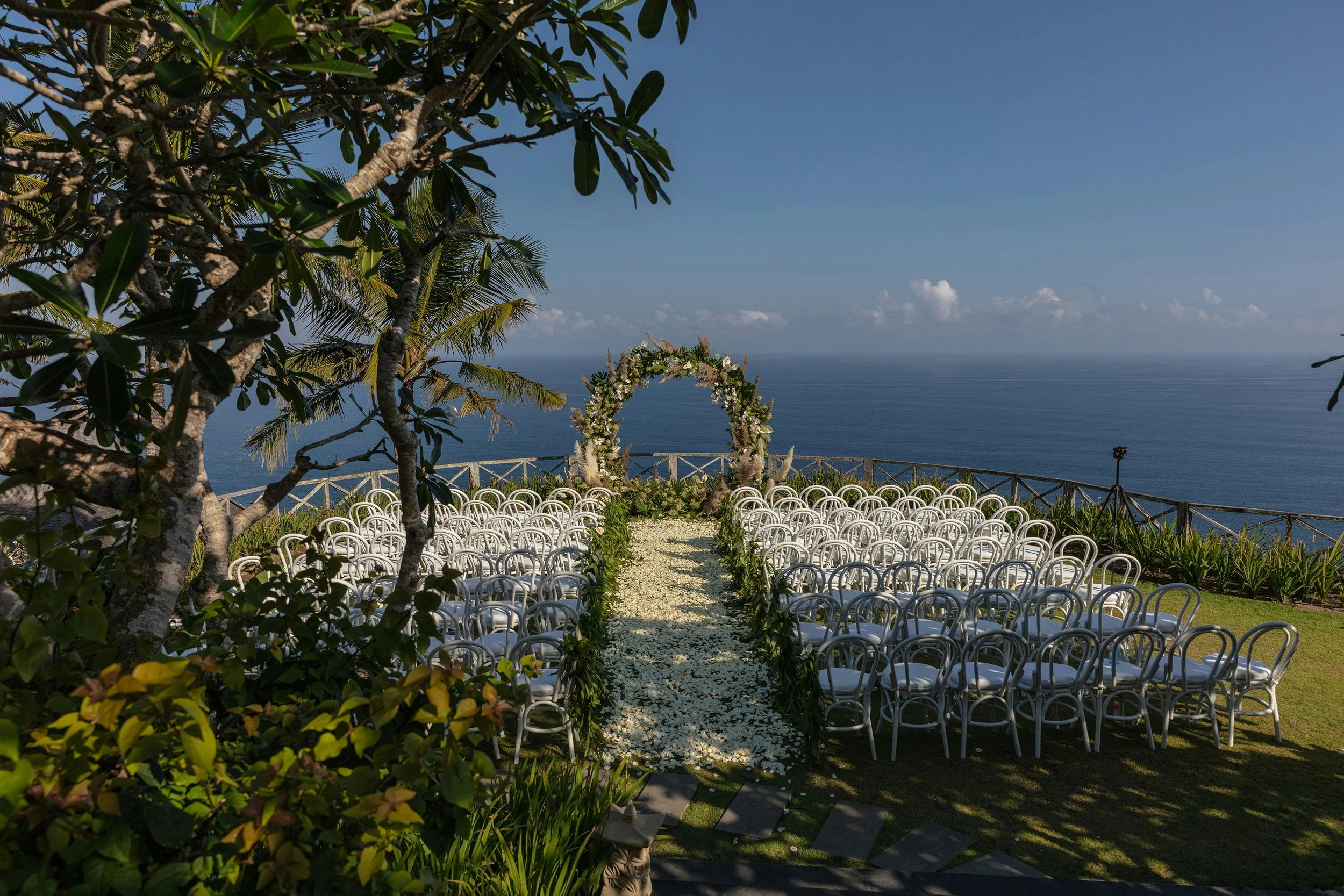 Take A Look About Unique Places To Get Married