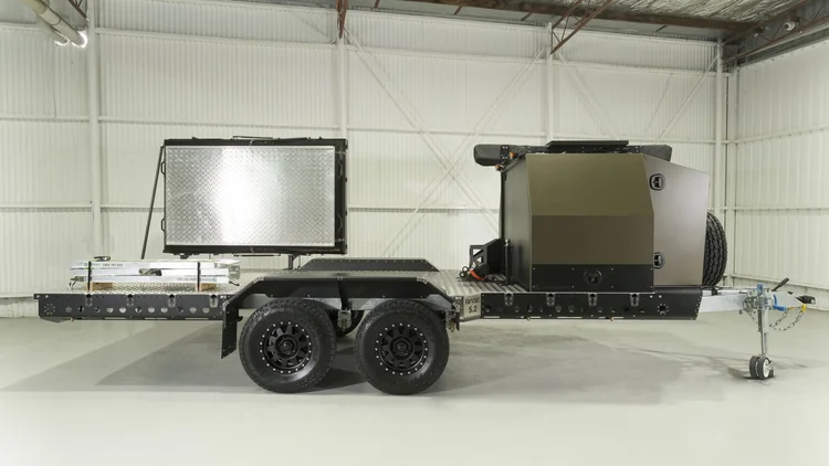 BASE Trailers — Chameleonamls