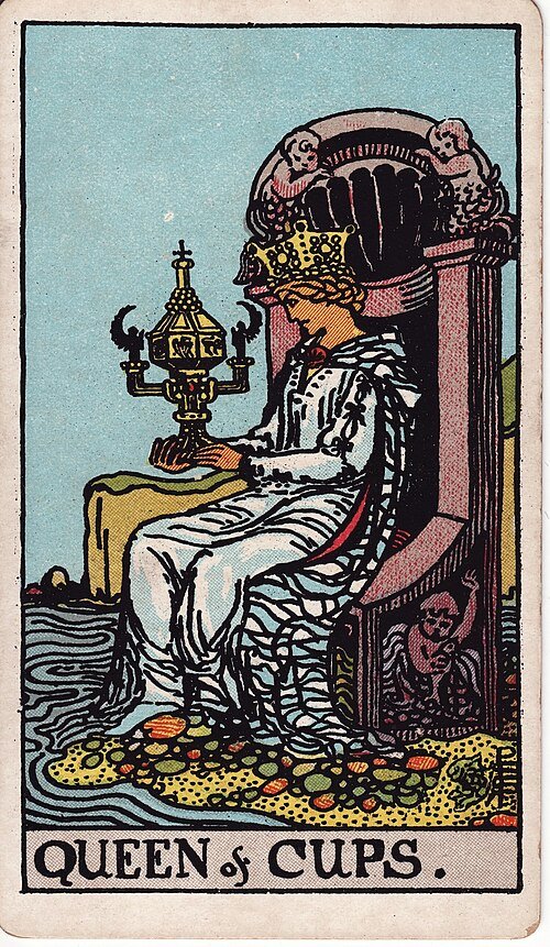 The Queen of Cups: Modern RWS Tarot Card Meanings
