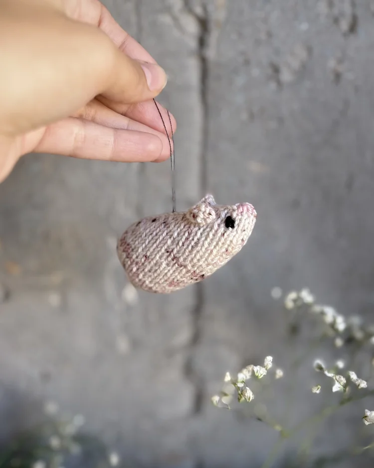 How to Turn a Little Knit Mouse into an Ornament — Classical Songbird Designs