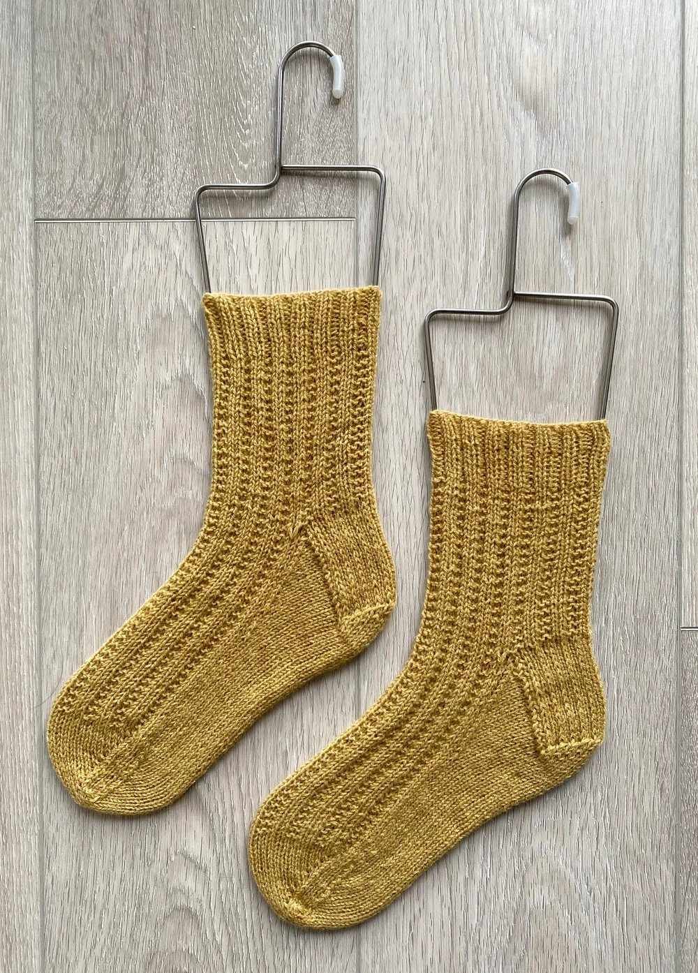 Knitting Socks with 100% Wool: The Nylon Debate — Classical Songbird ...