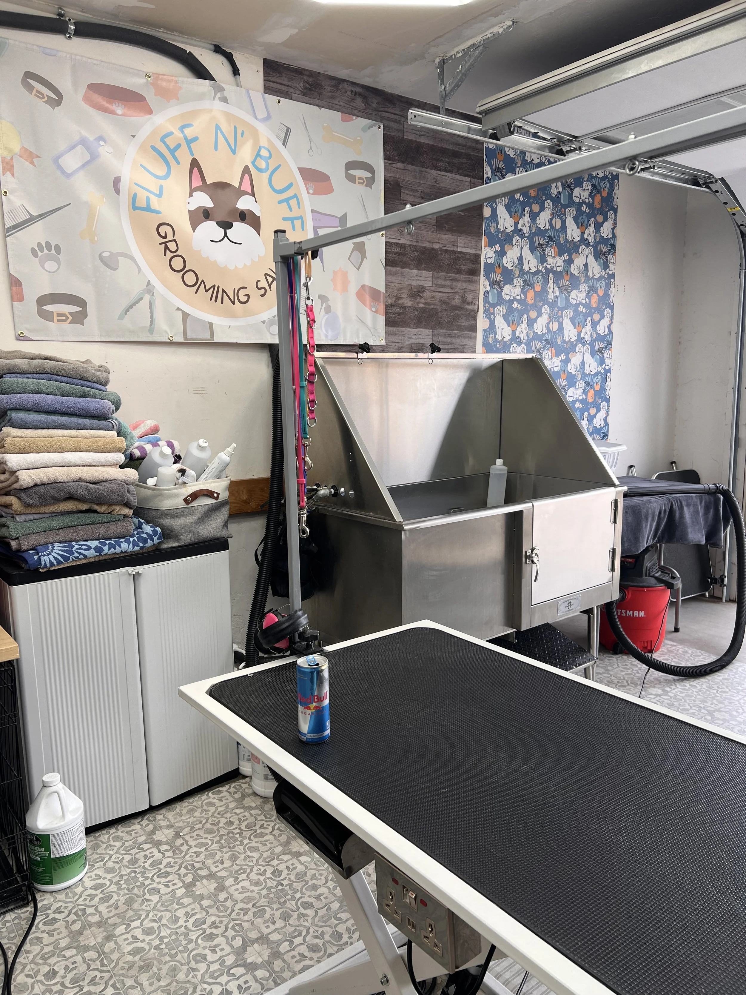 Fluff n' Buff Grooming Salon