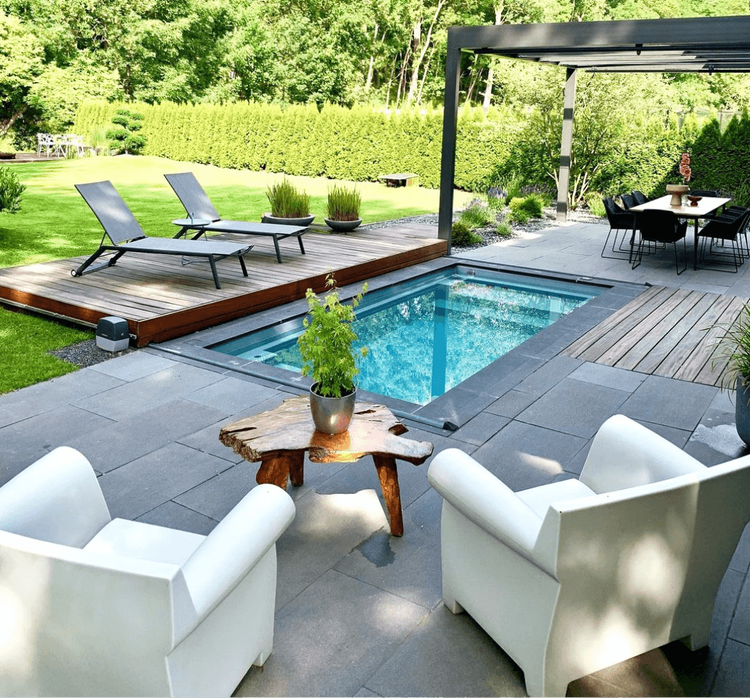 Sliding Deck | Pool Cover Solutions - Discover the possibility!