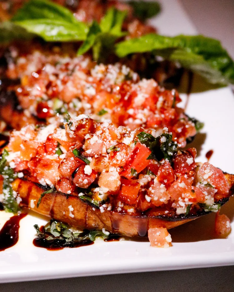 Restaurants & Bars — The Pass Casino