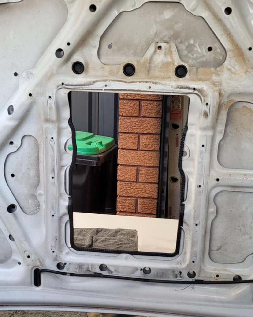 Toyota N70 Hilux 700mm Bonnet Scoop — Fairline Fibreglass