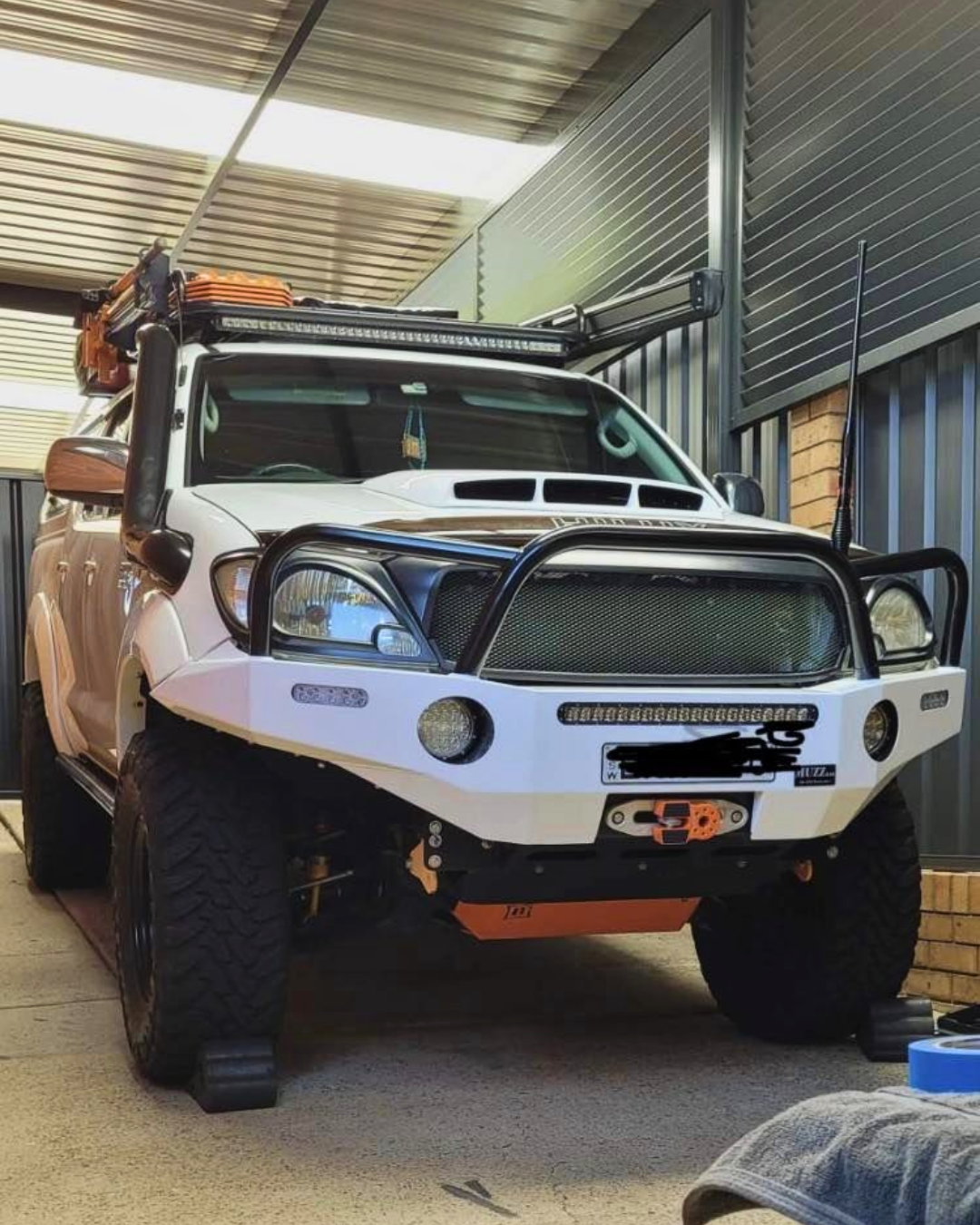 Toyota N70 Hilux 600mm Replacement Bonnet Scoop — Fairline Fibreglass