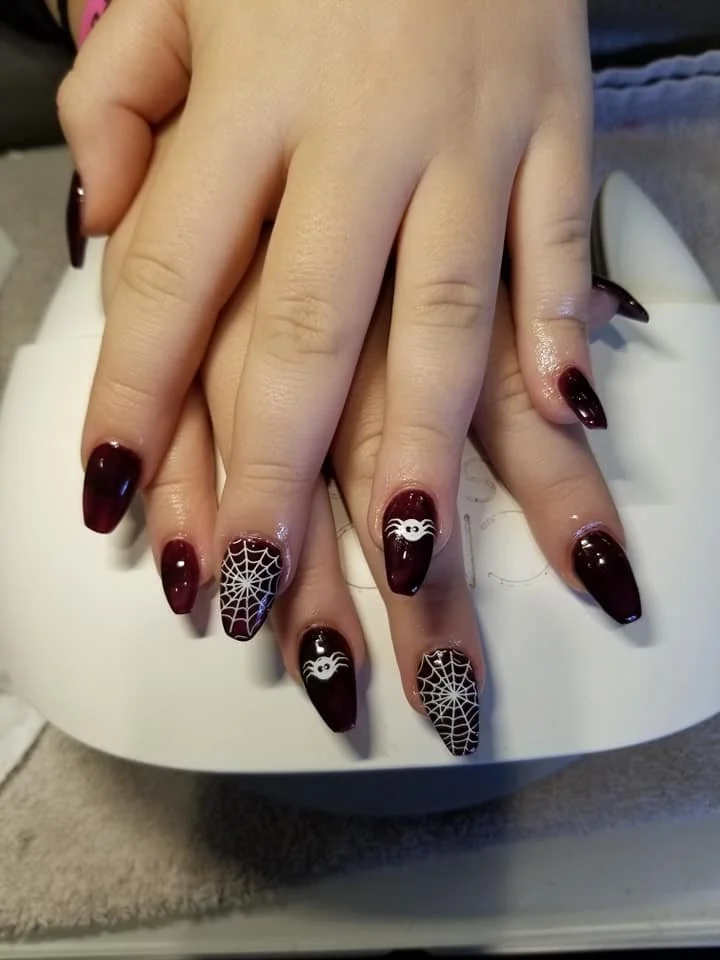 Studio Nails