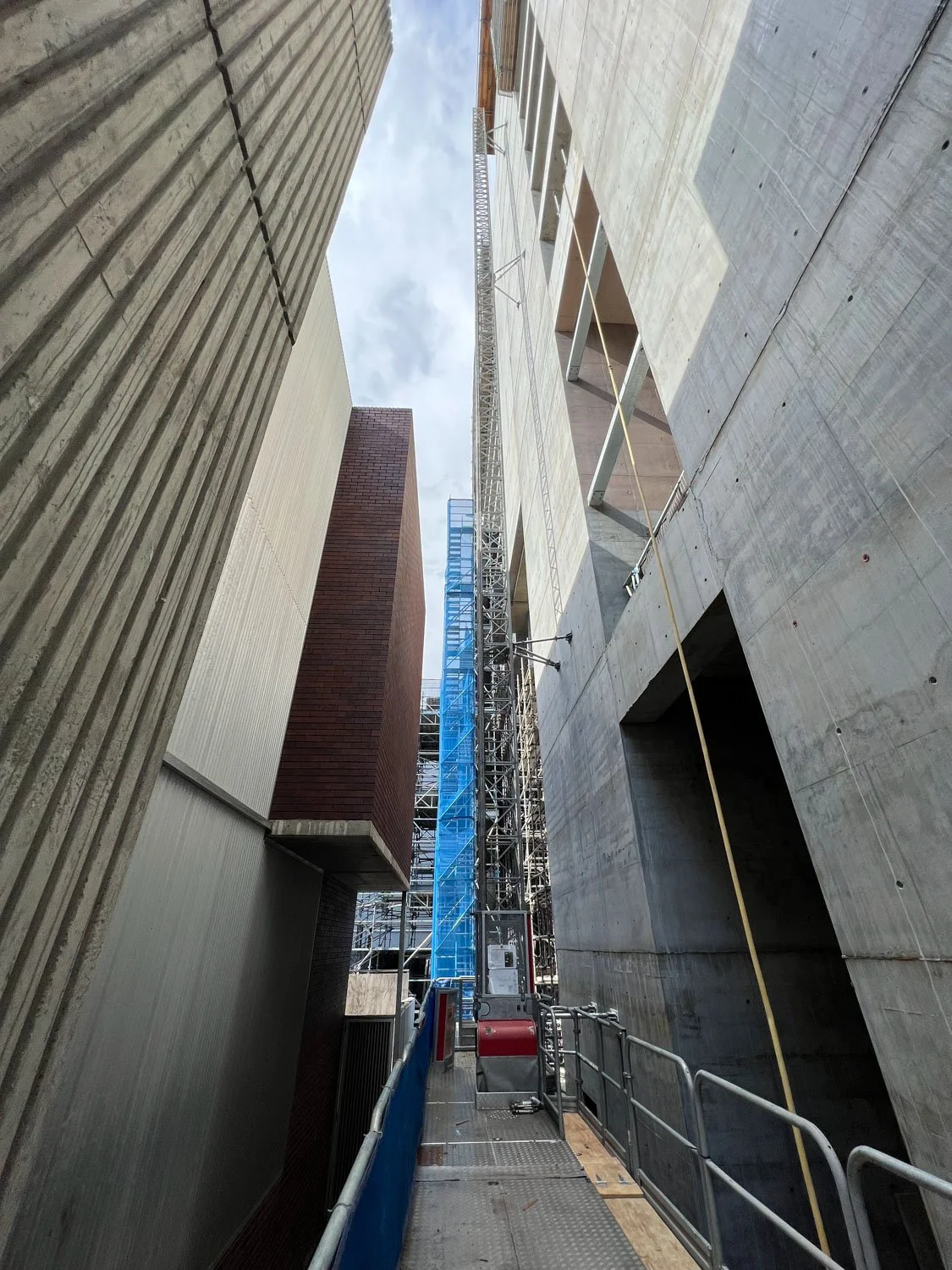 Mast Climbers • MBA Consulting Engineers