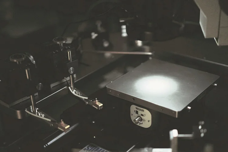 Alpine Optoelectronics
