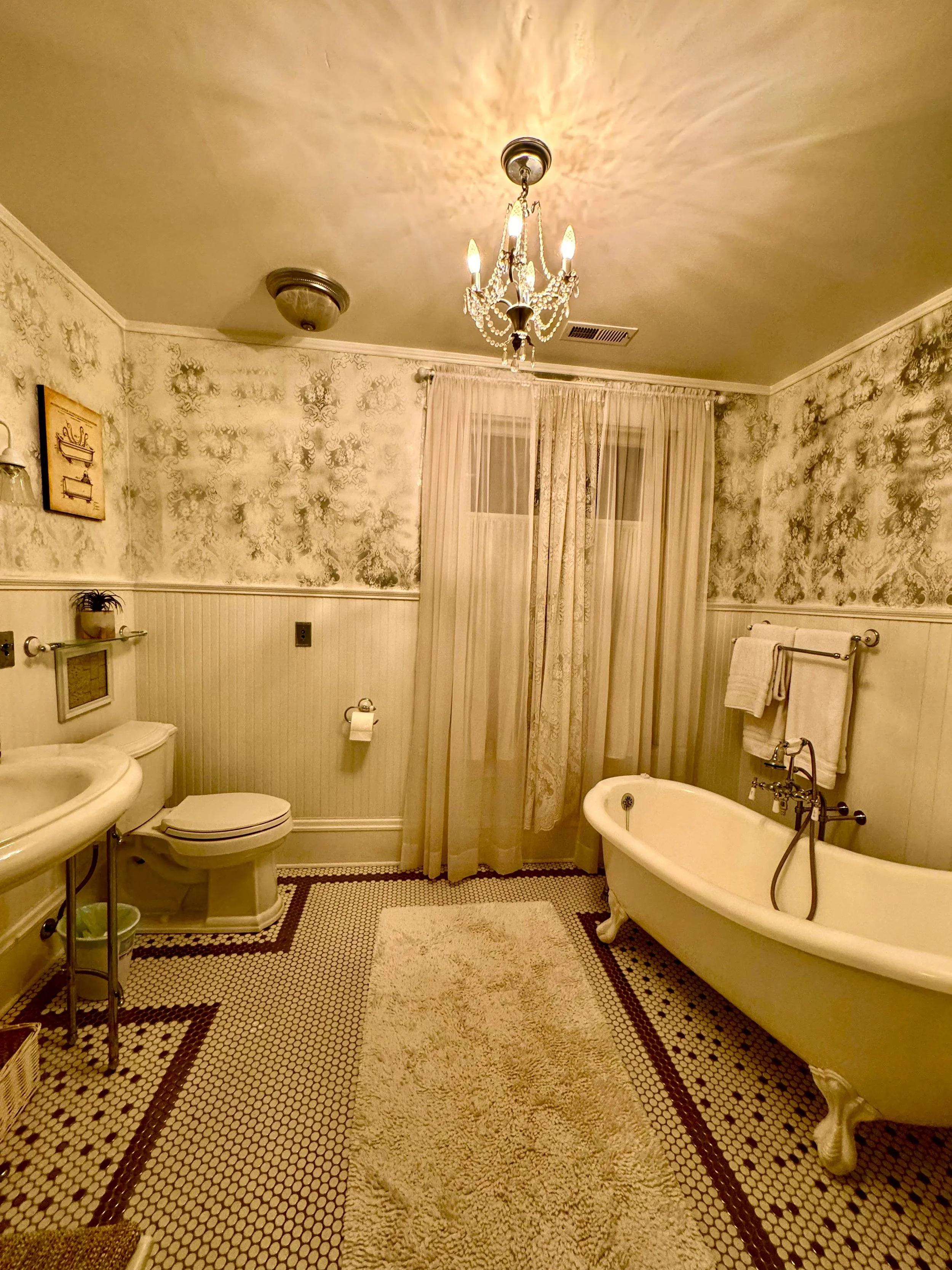 About — Hubble House Inn
