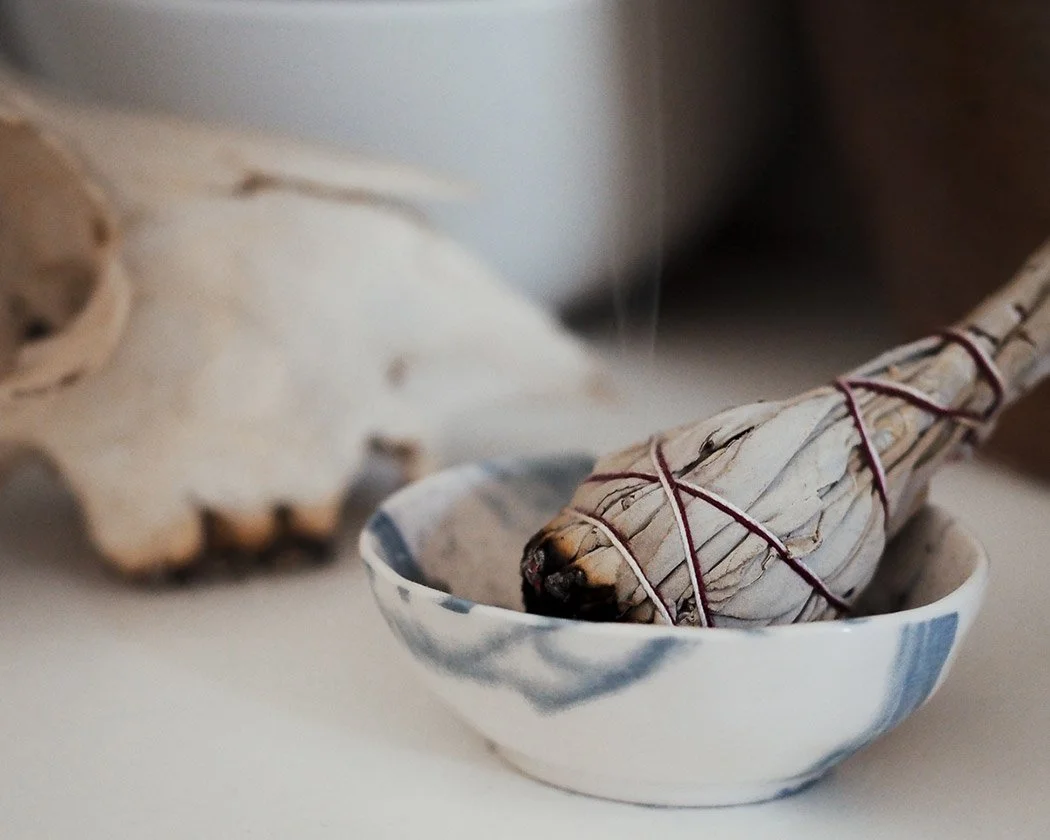 Wellness | How to make your own sage smudge stick — Littlegreenshed