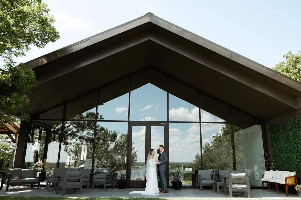 Modern Tulsa Wedding Venues | Keystone Lake Wedding Venue in Oklahoma ...