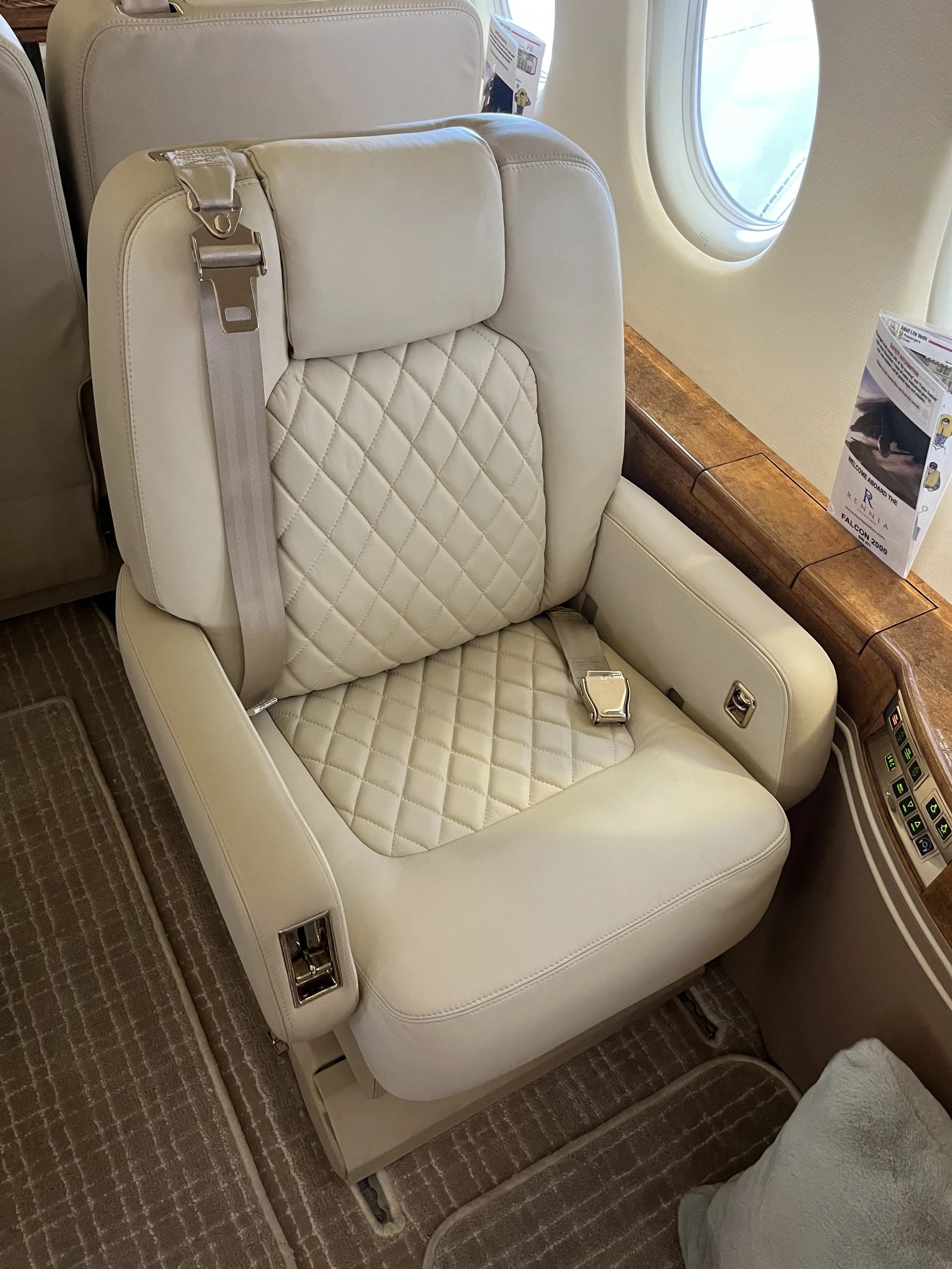Falcon 2000 Custom Refurbishment — Hoovers Aircraft Interiors