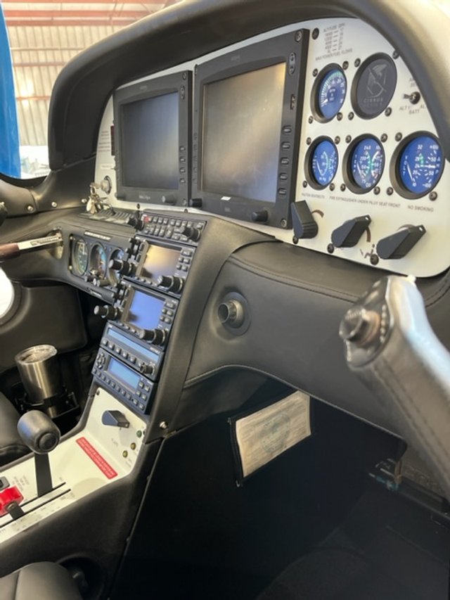 Cirrus SR22 Custom Refurbishment — Hoovers Aircraft Interiors