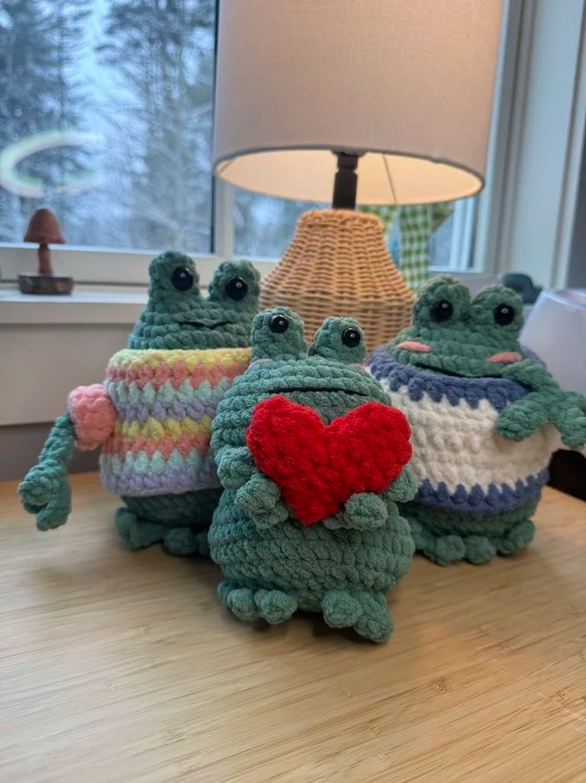 Puddles the No-Sew Forest Frog Crochet Pattern — Crochet Plushies and ...