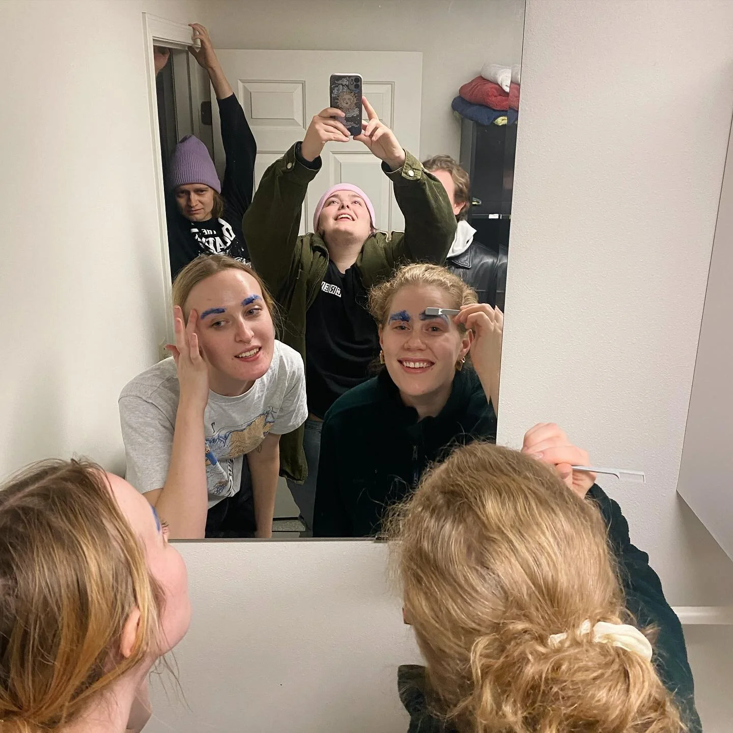 Hannah Heil — contact