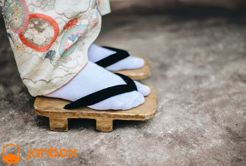 Why are fashion flip flops so popular? The history (and evolution) of ...