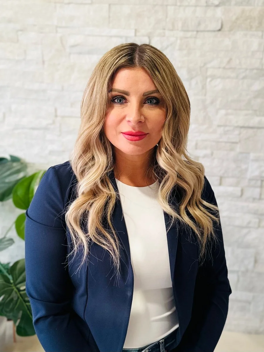 About Andrea Brisbane, Pyschotherapist — Stillwater Therapy