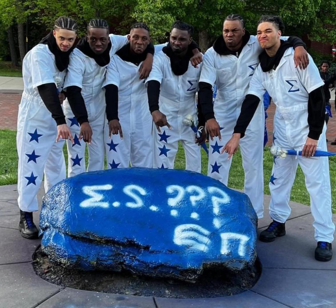 ΥΖΣ - The Upper Echelon