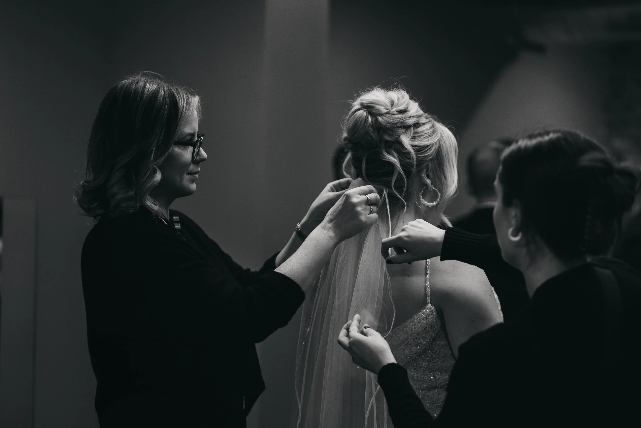 Lis Simon Bride Haley — Lis Simon