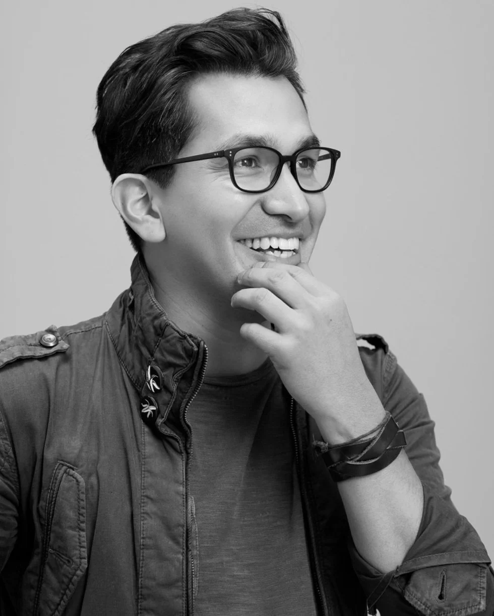 About the Vendors — Vendador