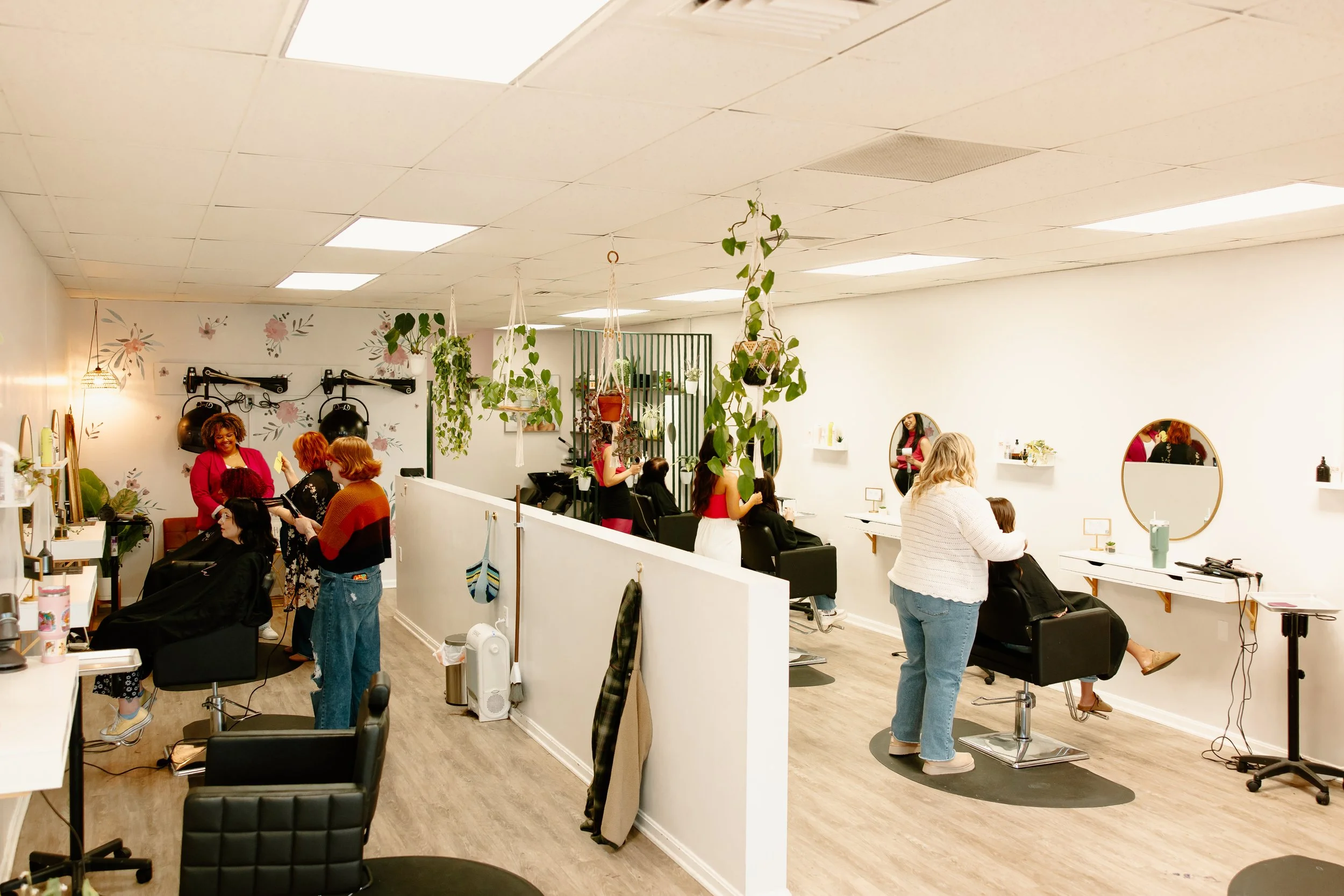 Find Your Stylist — Salon Lola