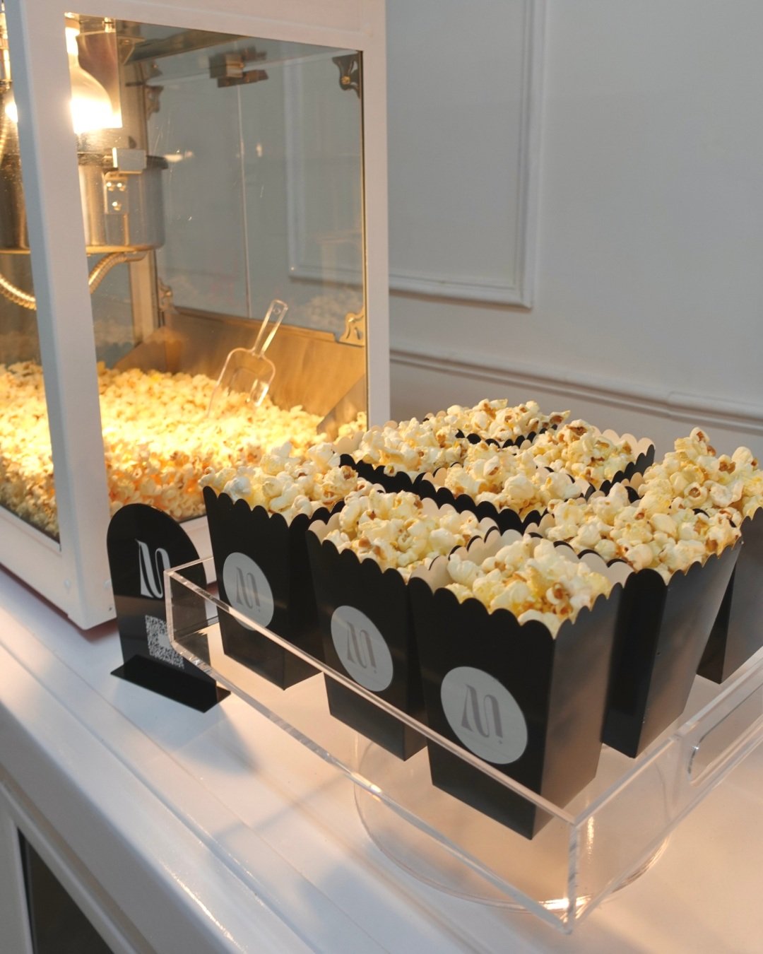 London Based Custom Popcorn Carts & Personalised Branding: Wow Your ...