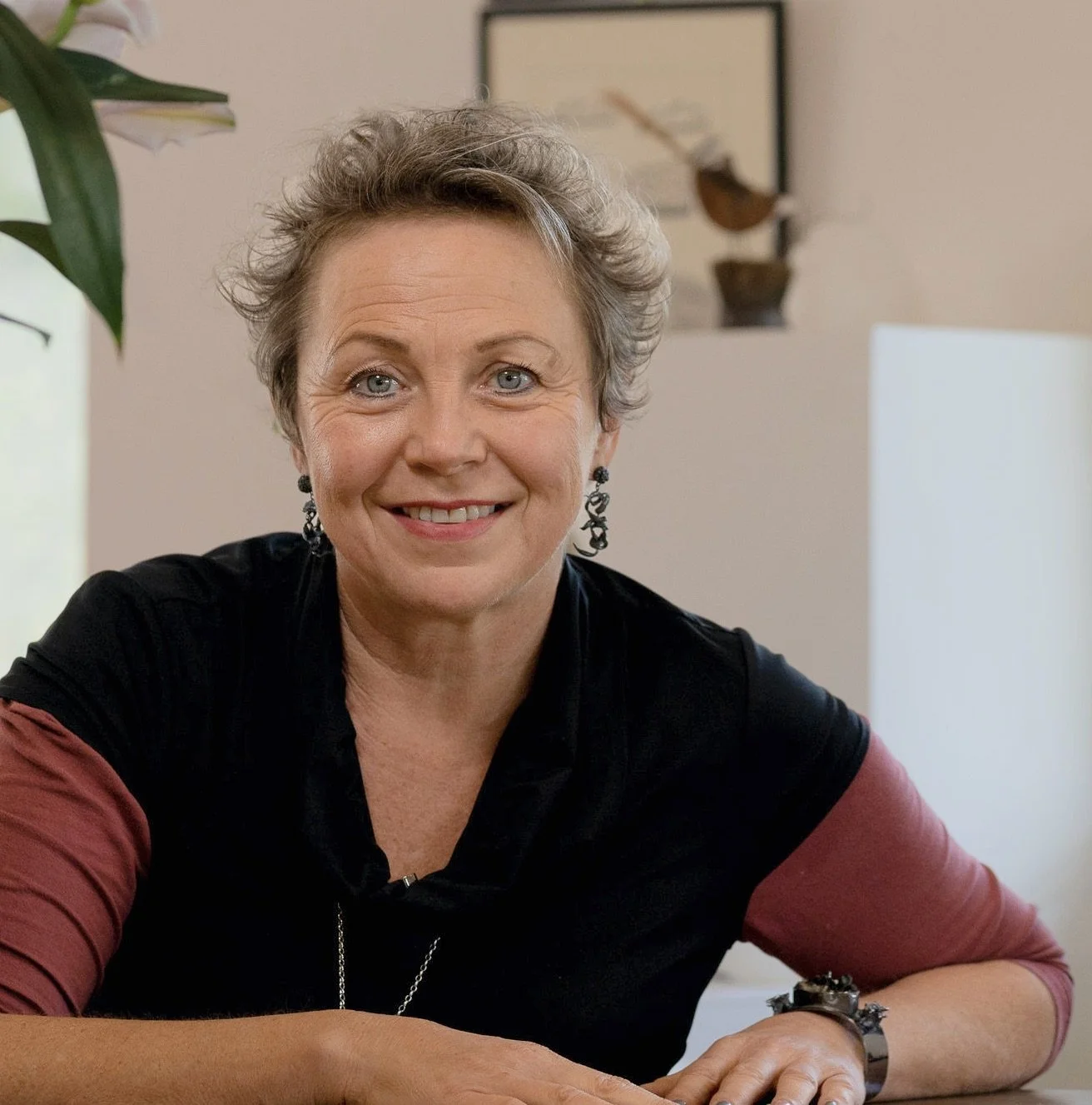 A PLACE TO LAND — Tineke Van der Eecken