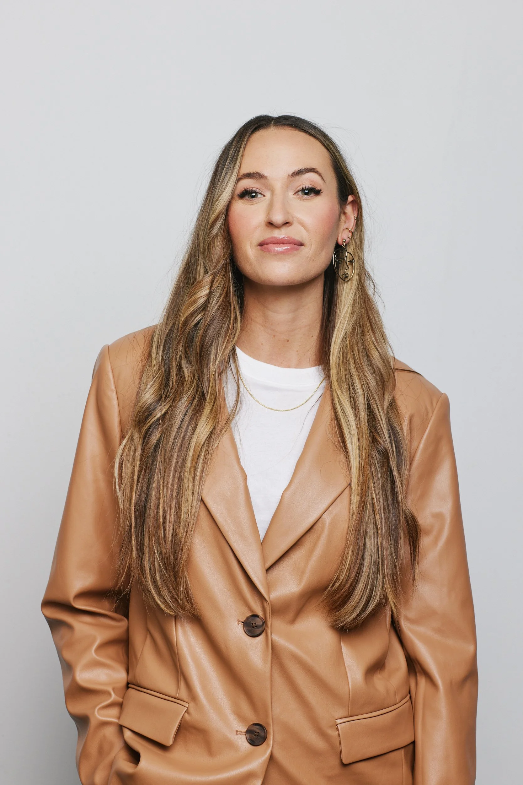 About Laura — Loewhaley Media Inc