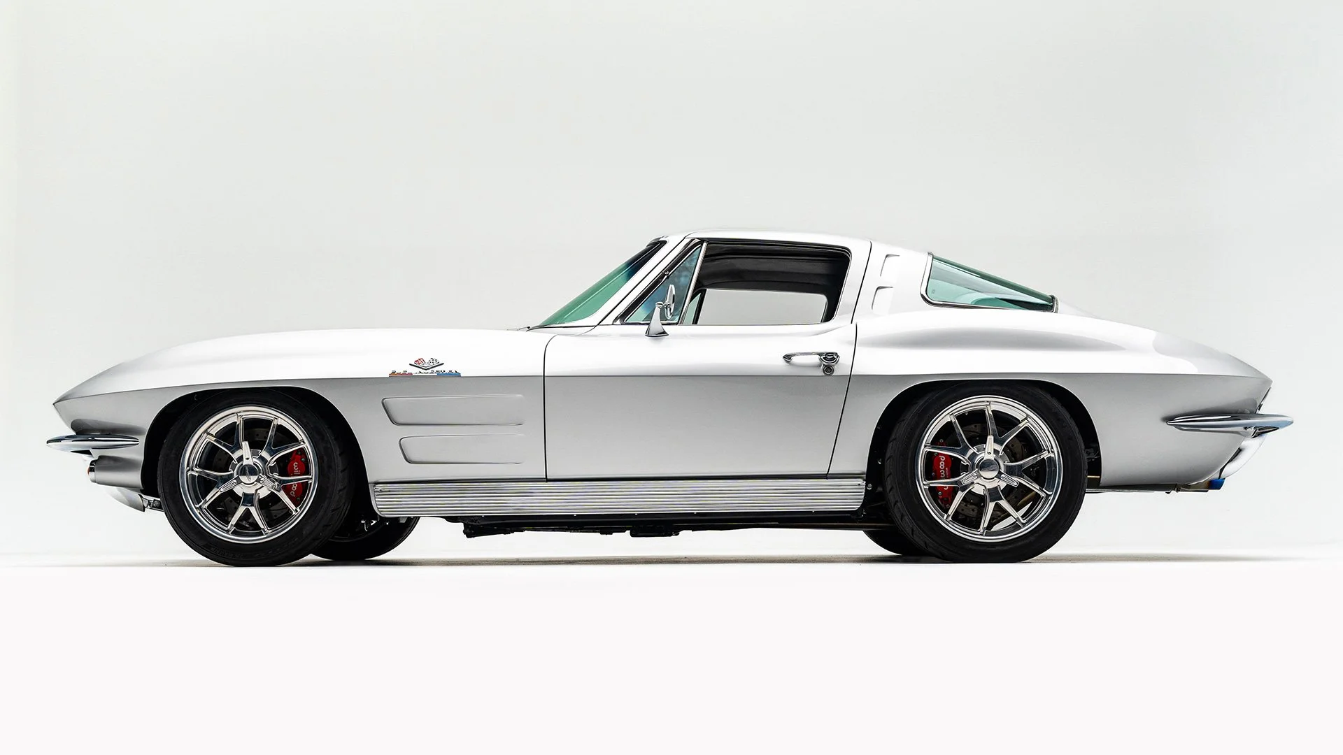 1963 Split-Window Chevrolet Corvette | SWEEPSTAKES — Petersen ...