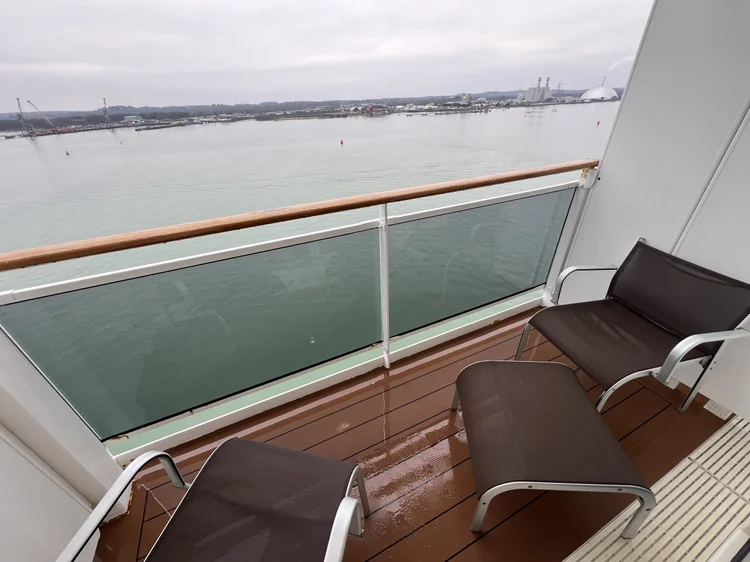 Feeling Seasick on a Cruise: How to Help and Prevent Seasickness ...