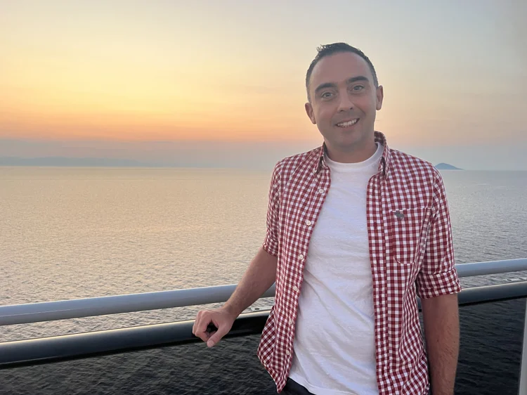 Feeling Seasick on a Cruise: How to Help and Prevent Seasickness ...