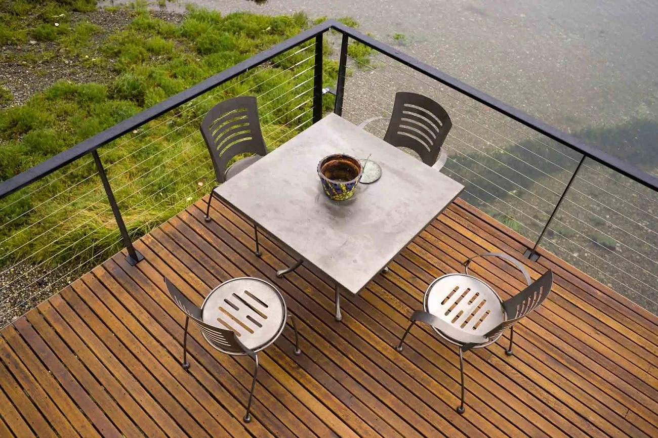 8 Deck Railing Options: Discover the Best fit for your deck — Rocky ...