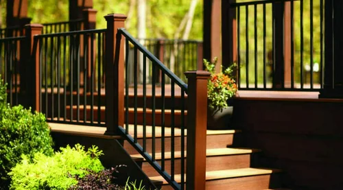 8 Deck Railing Options: Discover the Best fit for your deck — Rocky ...